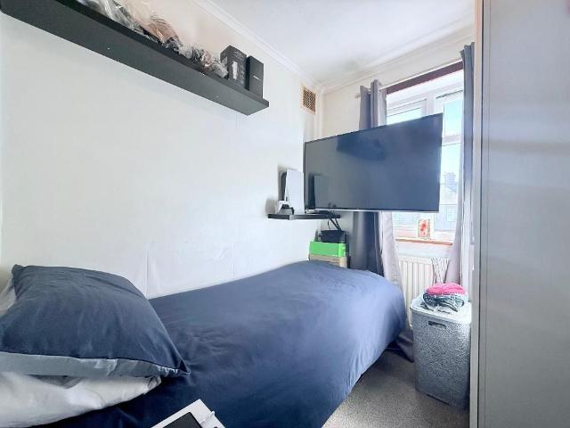Gurney Road, Norholt, London, UK UB5, Room to rent, £650 pcm | PrimeLocation
