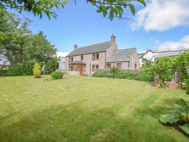 Guthrie, Angus DD8, 4 bed detached house to rent, £1,500 pcm | PrimeLocation