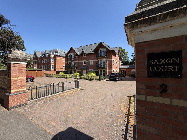 Guys Cliffe Avenue, Leamington Spa CV32, 2 bed flat to rent, £1,500 pcm | PrimeLocation