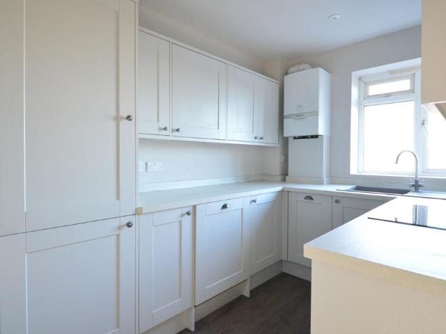 Guyscliff Road, London, SE13 3 bed flat to rent £2,350 pcm £542 pw