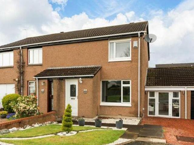 Gyle Park Gardens, Edinburgh, 2 Bedroom Semi detached