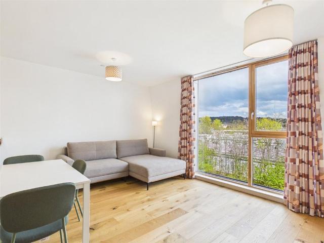 Gylemuir Lane, Edinburgh, Midlothian. 2 bed apartment to rent £1,550 pcm £358 pw