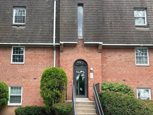 Gypsy Ln Unit D, Philadelphia, Flat For Sale