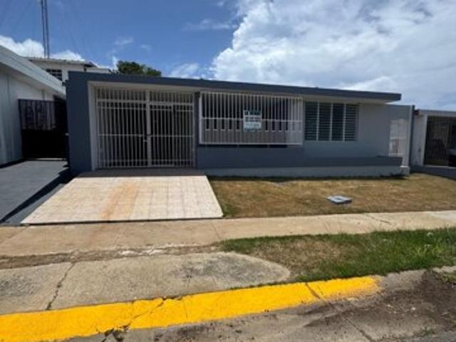 H Calle #,arecibo, Home For Sale