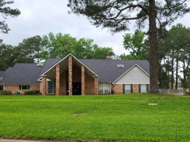 H G Mosley Pkwy