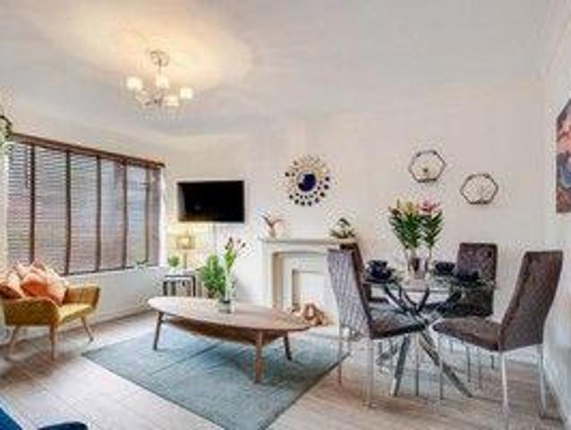 HA4 Bourne Ct 6 1 bed apartment to rent £3,000 pcm £692 pw