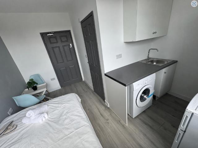 HA8, Studio to rent, £1,200 pcm | PrimeLocation