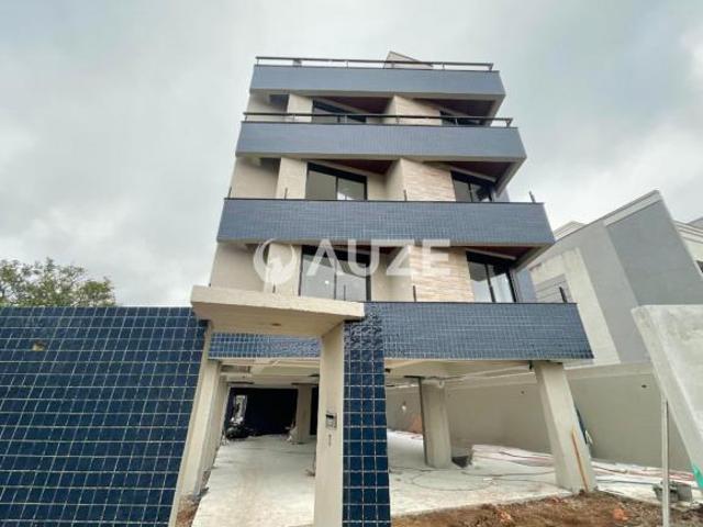 Há duas quadras do Muffato do Hauer! Duas sacadas, suíte e churrasqueira! Elevador