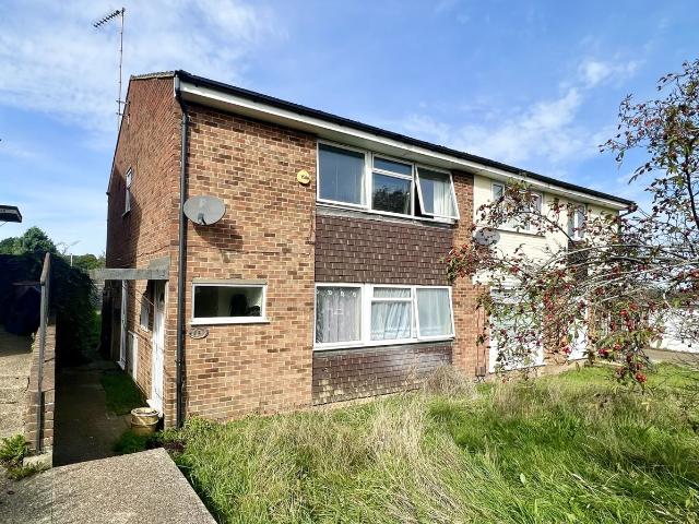 Hamwick Green, Chatham ME5, 2 bed flat to rent, £1,200 pcm | PrimeLocation
