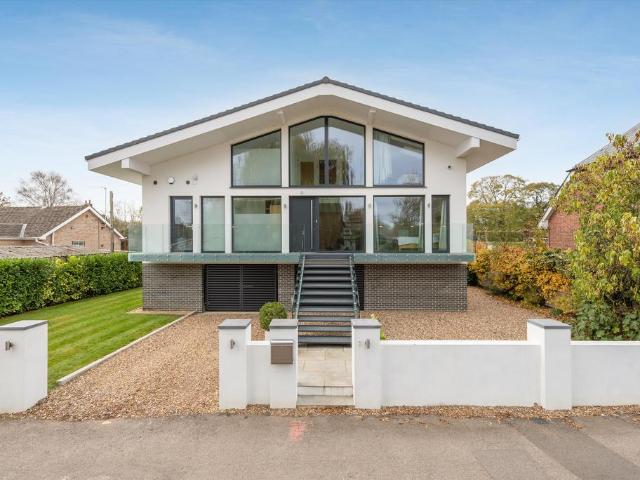 Ham Island, Old Windsor, Windsor. 4 bed detached house to rent £8,500 pcm £1,962 pw