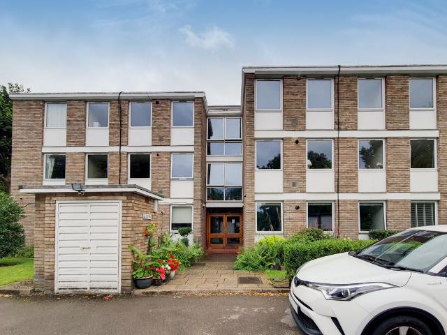Ham Street, Richmond TW10, 2 bed flat to rent, £1,800 pcm | PrimeLocation