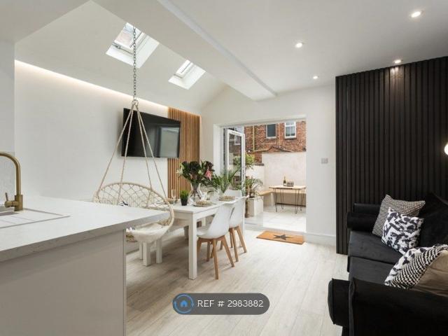 Hambleton Terrace, York YO31, Room to rent, £862 pcm | PrimeLocation