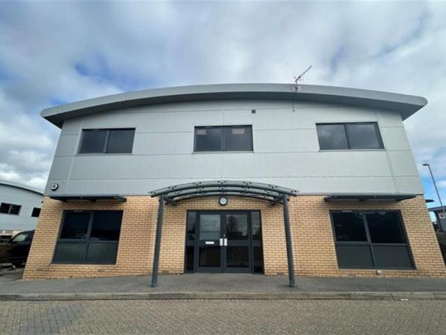 Hamble 2 bed flat to rent £1,350 pcm £312 pw