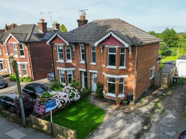 Hamble, Hamble Lane, Southampton, 3 Bedroom Semi detached