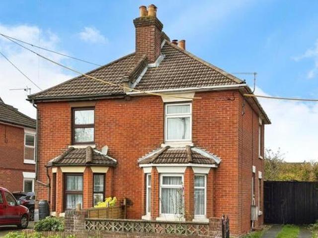 Hamble Lane, Southampton, 3 Bedroom Semi detached