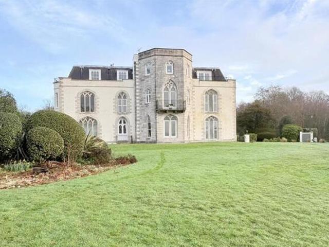 Hamble, Southampton, 2 Bedroom Ground