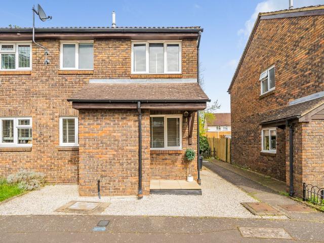 Hambledon Close, Uxbridge UB8, 1 bed terraced house to rent, £1,350 pcm | PrimeLocation