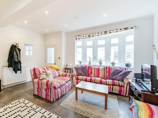 Hambro Road, London, SW16 6JD, United Kingdom | 4 bed house for rent #138314532 | Rentberry