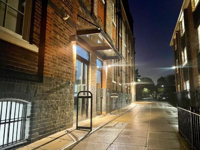 Hambrook Street, Southsea, PO5 2 bed flat to rent £1,395 pcm £322 pw
