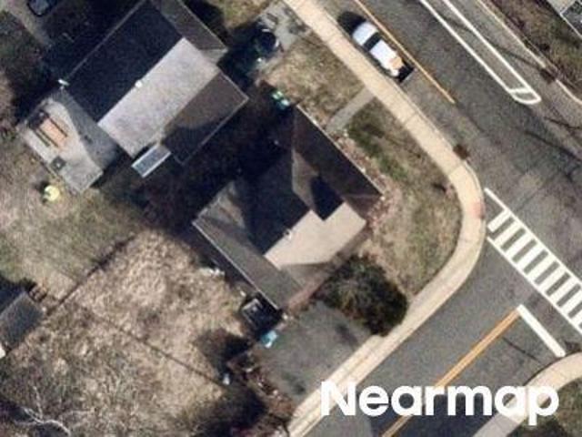 Hamburg Ave