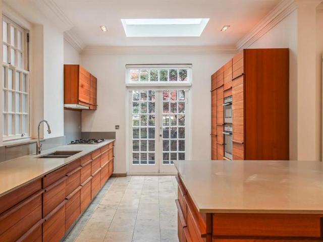 Hamilton Terrace, London 6 bed terraced house to rent £21,450 pcm £4,950 pw