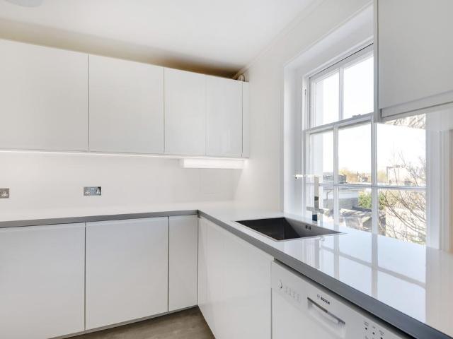 Hamilton Terrace, St Johns Wood. 1 bed apartment to rent £2,817 pcm £650 pw