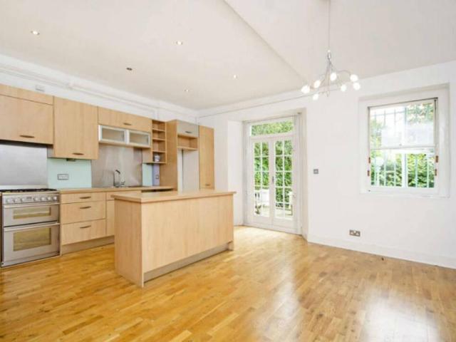 Hamilton Terrace, St Johns Wood, NW8 2 bed flat to rent £5,850 pcm £1,350 pw