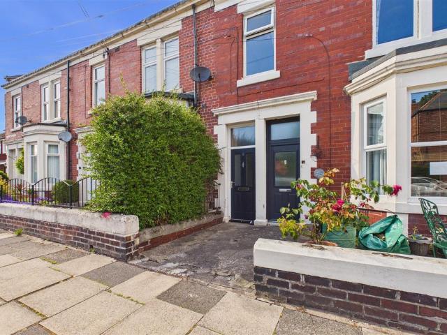 Hamilton Terrace, West Boldon, East Boldon NE36, 3 bed flat to rent, £850 pcm | PrimeLocation
