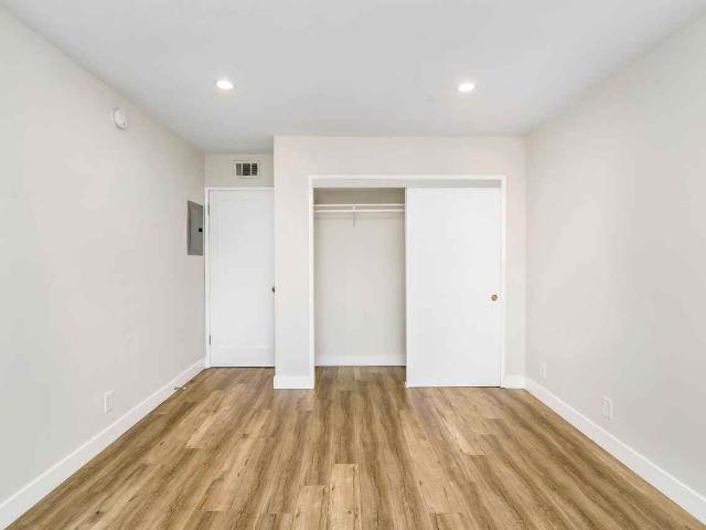 Hamilton Towers LP 2 Bedroom Apartment for Rent at 121 N Hamilton Dr, Beverly Hills, CA 90211 Beverly Hills