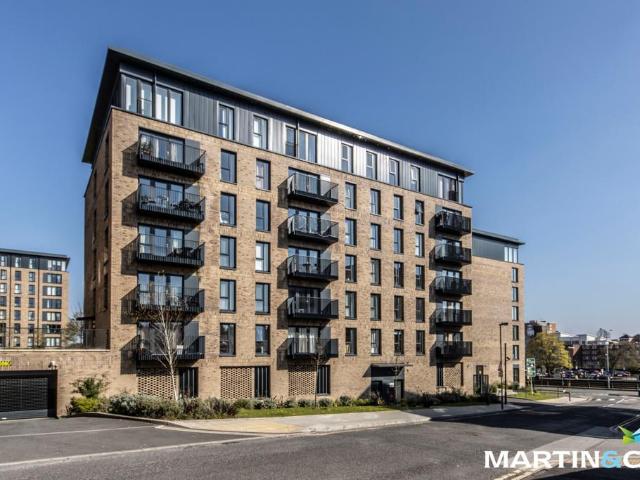 Hamilton Apartments, Spring Street. 1 bed apartment to rent £1,050 pcm £242 pw