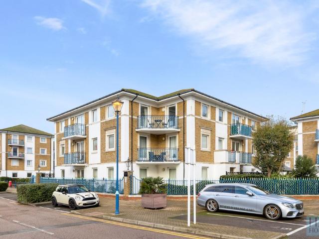 Hamilton Court, Brighton Marina Village