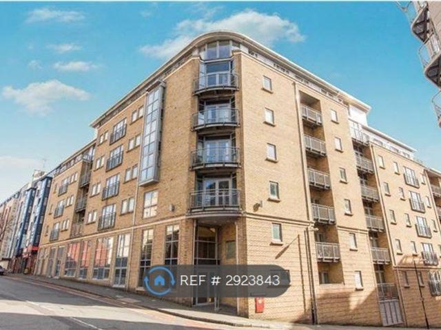 Hamilton Court, Bristol BS2, 1 bed flat to rent, £1,350 pcm | PrimeLocation