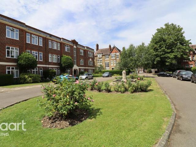Hamilton Court, Ealing 2 bed apartment to rent £2,300 pcm £531 pw