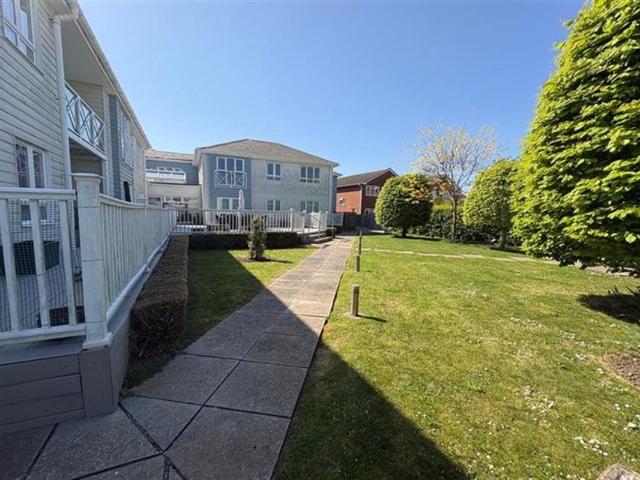 Hamilton Court SS8, 1 bed flat to rent, £1,150 pcm | PrimeLocation