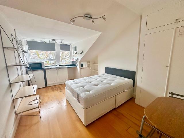 Hamilton Gardens, London NW8, Studio to rent, £1,425 pcm | PrimeLocation