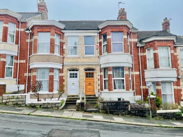 Hamilton Gardens, Plymouth PL4 6 bed house to rent £2,730 pcm £630 pw