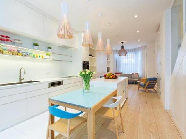 Hamilton Gardens, St John's Wood. 5 bed terraced house to rent £11,700 pcm £2,700 pw