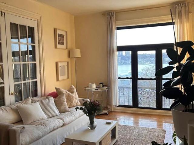 Hamilton Heights room for rent