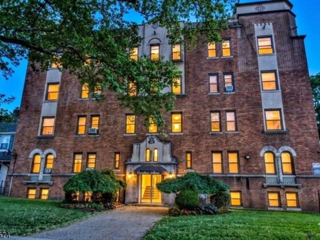 Hamilton Pl Apt A, Hackensack, Condo For Sale