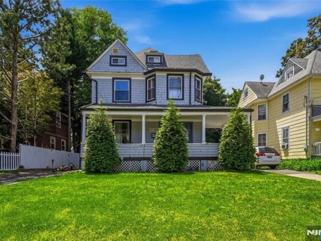 Hamilton Pl, Hackensack, Home For Sale
