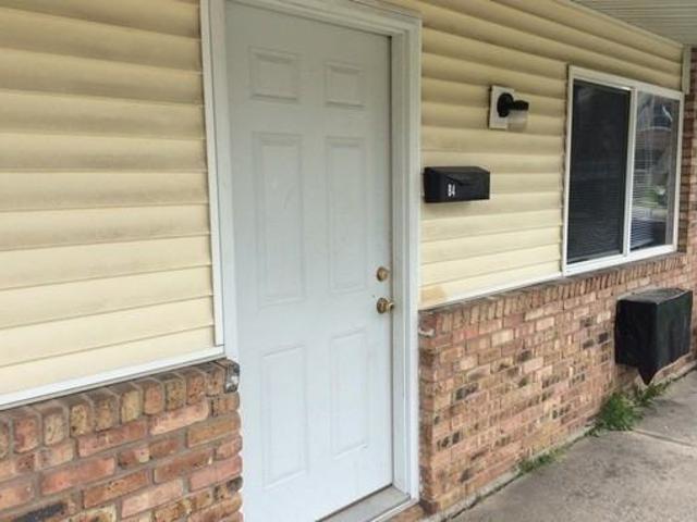 Hamilton Place 1 Bedroom Apartment for Rent at 3500 Warsaw St, Fort Wayne, IN 46806 Oxford