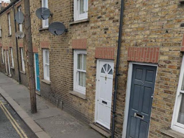 Hamilton Road, Southall UB1, 2 bed terraced house to rent, £2,100 pcm | PrimeLocation