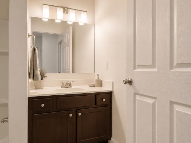 Hamilton Square Apartments 1 Bedroom Apartment for Rent at 808 Clubhouse Dr W, Westfield, IN 46074