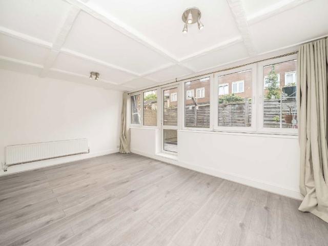 Hamilton Square, London SE1, 2 bed flat to rent, £2,350 pcm | PrimeLocation