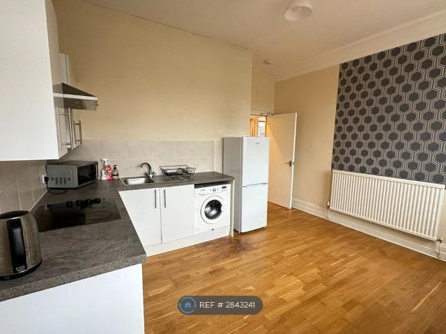 Hamilton Street, Birkenhead CH41, 1 bed flat to rent, £595 pcm | PrimeLocation