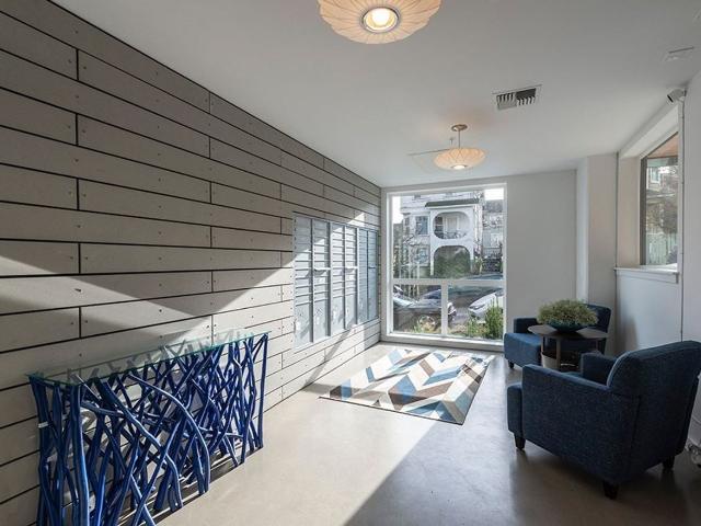 Hamilton Studio Apartment for Rent at 2302 E Denny Way, Seattle, WA 98122 Mann