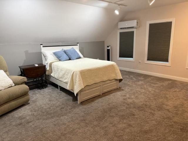 Hamilton/Bordentown Spacious Suite + Private Bath