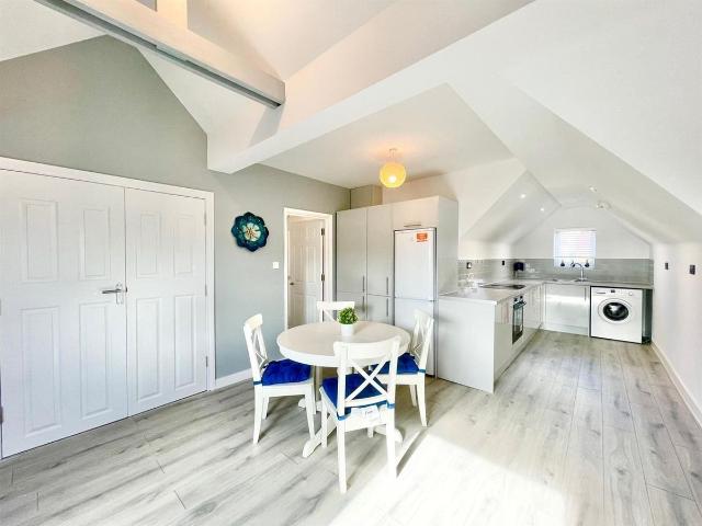 Hamlet Court, Higham Hill Road, London E17, 2 bed flat to rent, £2,350 pcm | PrimeLocation