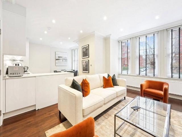 Hamlet Gardens, King Street, W6 3 bed apartment to rent £4,697 pcm £1,084 pw