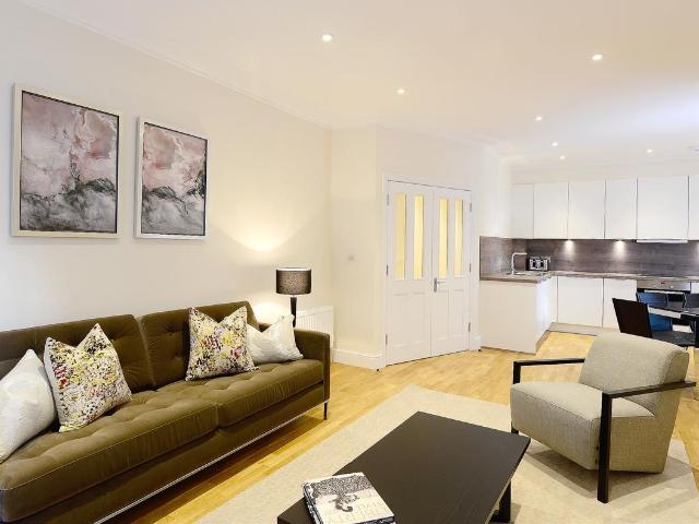 Hamlet Gardens, London W6, 3 bed flat to rent, £4,788 pcm | PrimeLocation